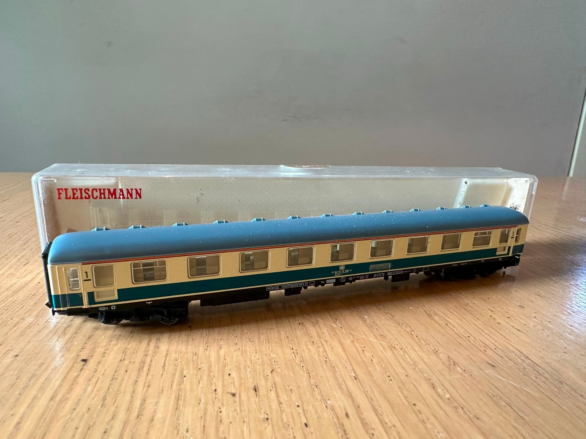 Fleischmann N Gauge 8192 DB Blue & Cream IC/EC 2nd Class Compartment C ...