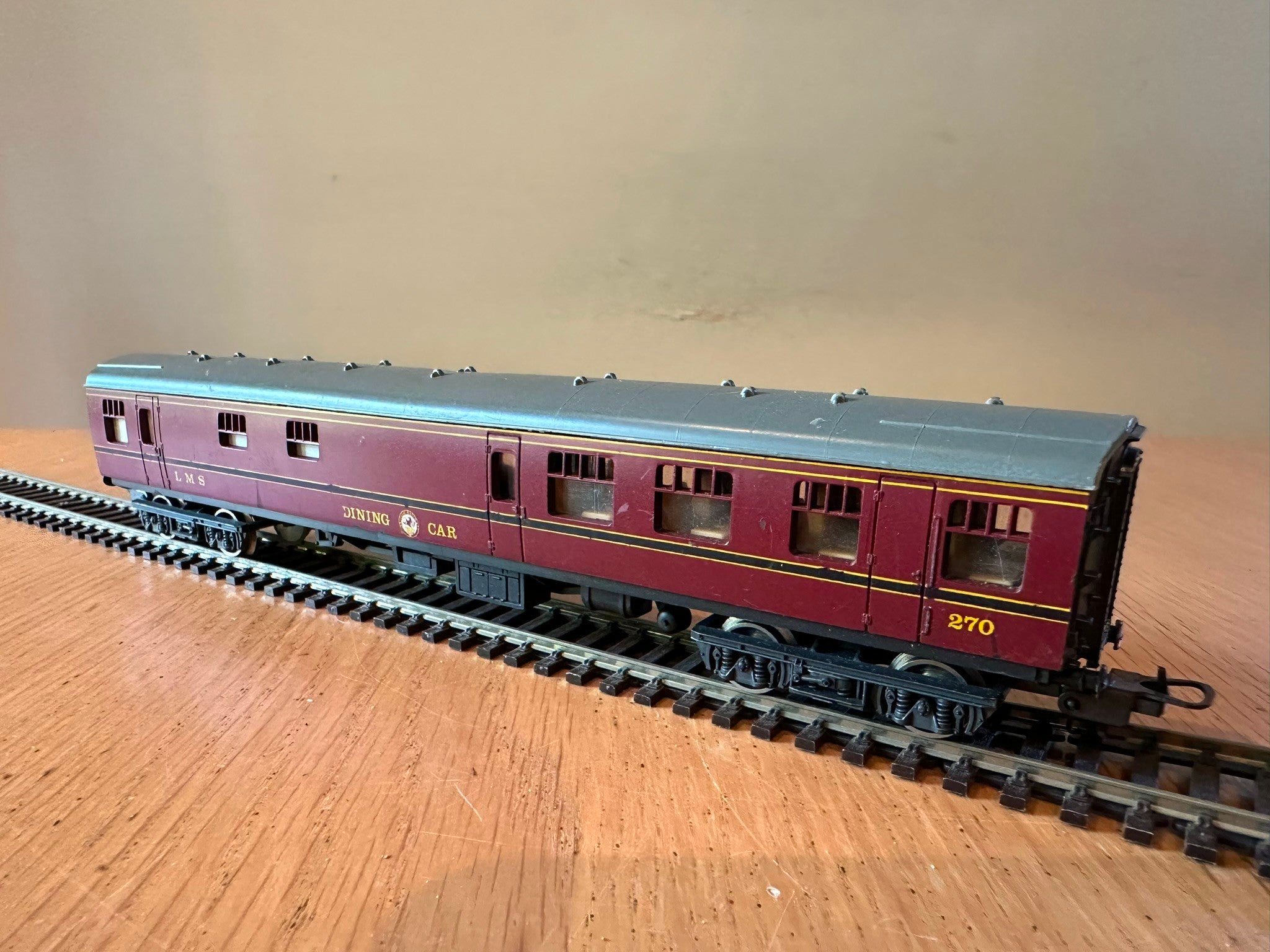 Lima HO Gauge Passenger Car LMS Dining Car #270. Pre owned. – Midland ...