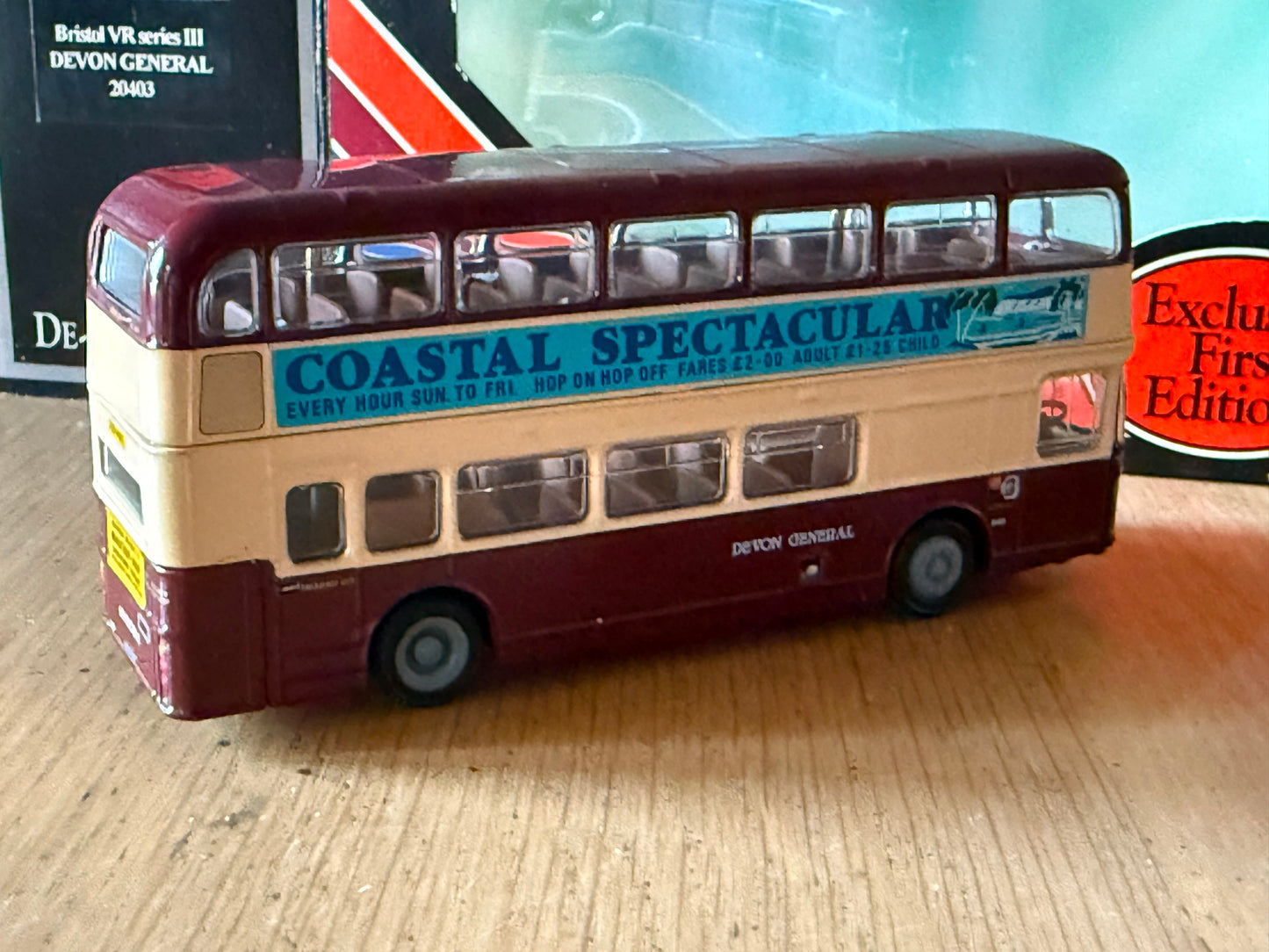 EFE OO Gauge 1:76 20403 - Bristol VR Series lll - Devon General ...