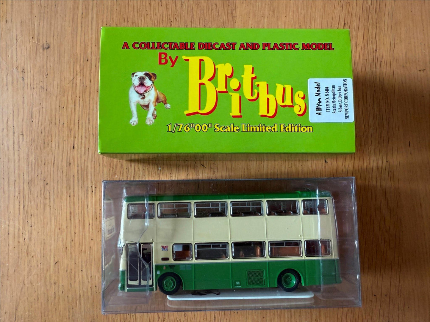 Britbus R6404 - 1:76 Scania Metropolitan - Newport Corporation - BNIB ...