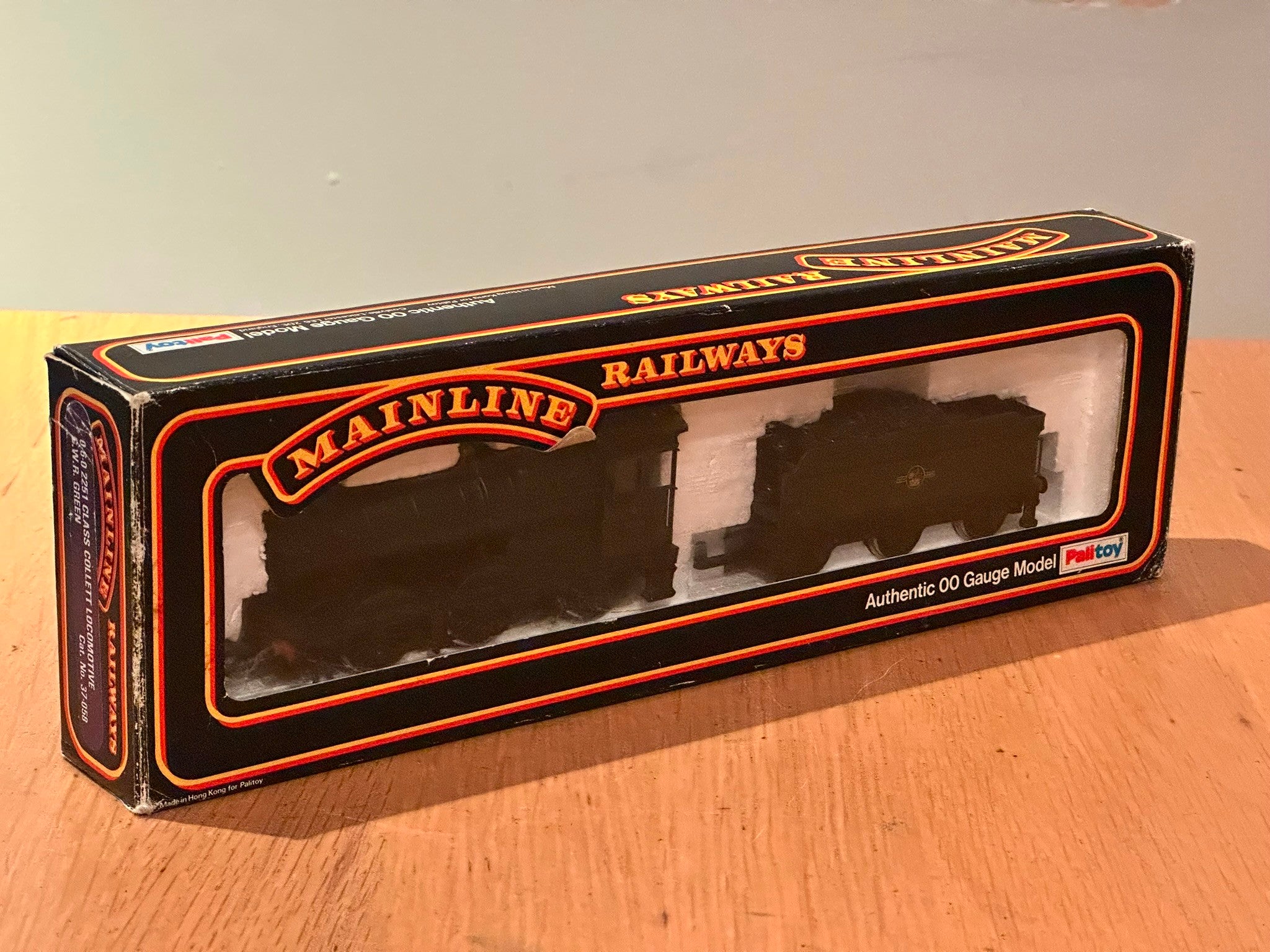 Mainline OO Gauge 0-6-0 Class 2251 Collett Goods Locomotive. Preowned ...