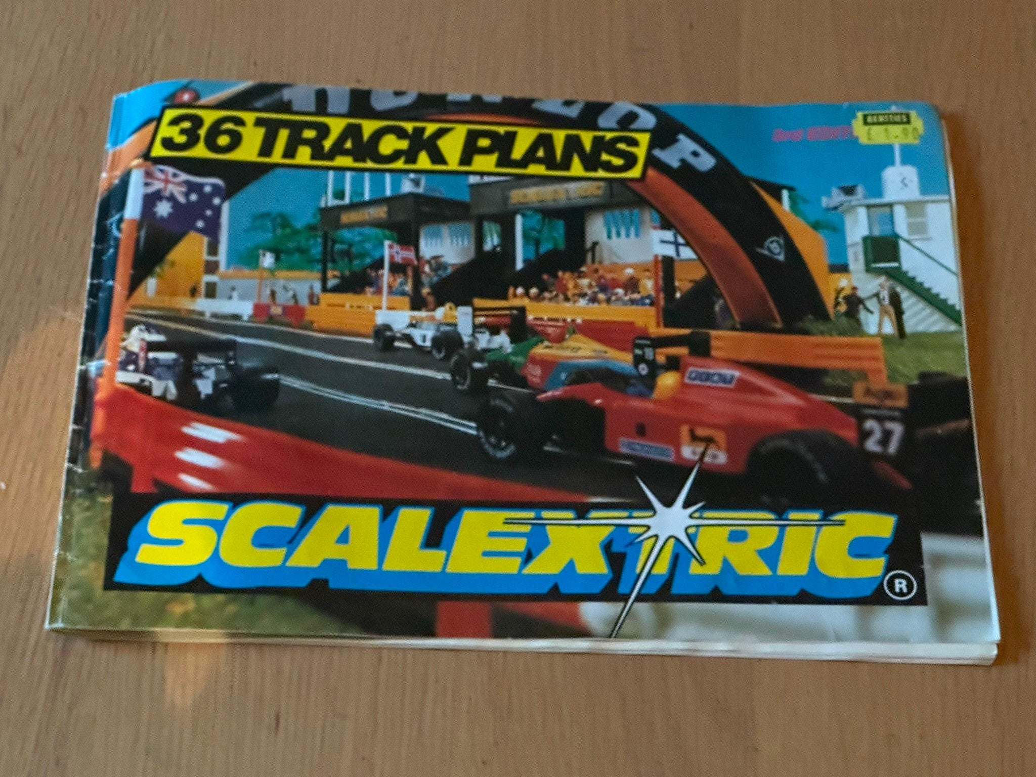 Scalextric Catalogue - 3rd Edition 36 Track Plans Slot Car Racing ...